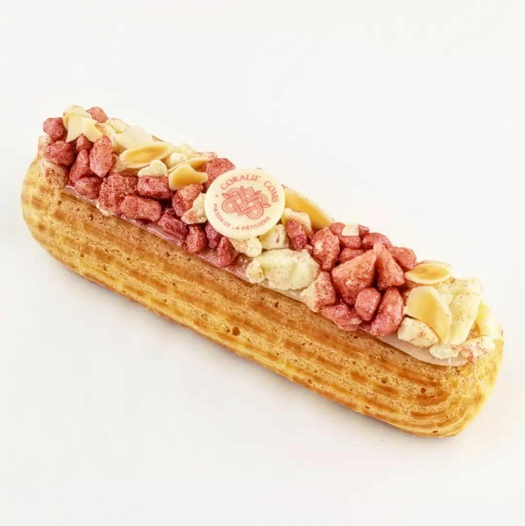 Éclair Chocolat Blanc - Framboise Et Pâte D'amande - Coralie COMS